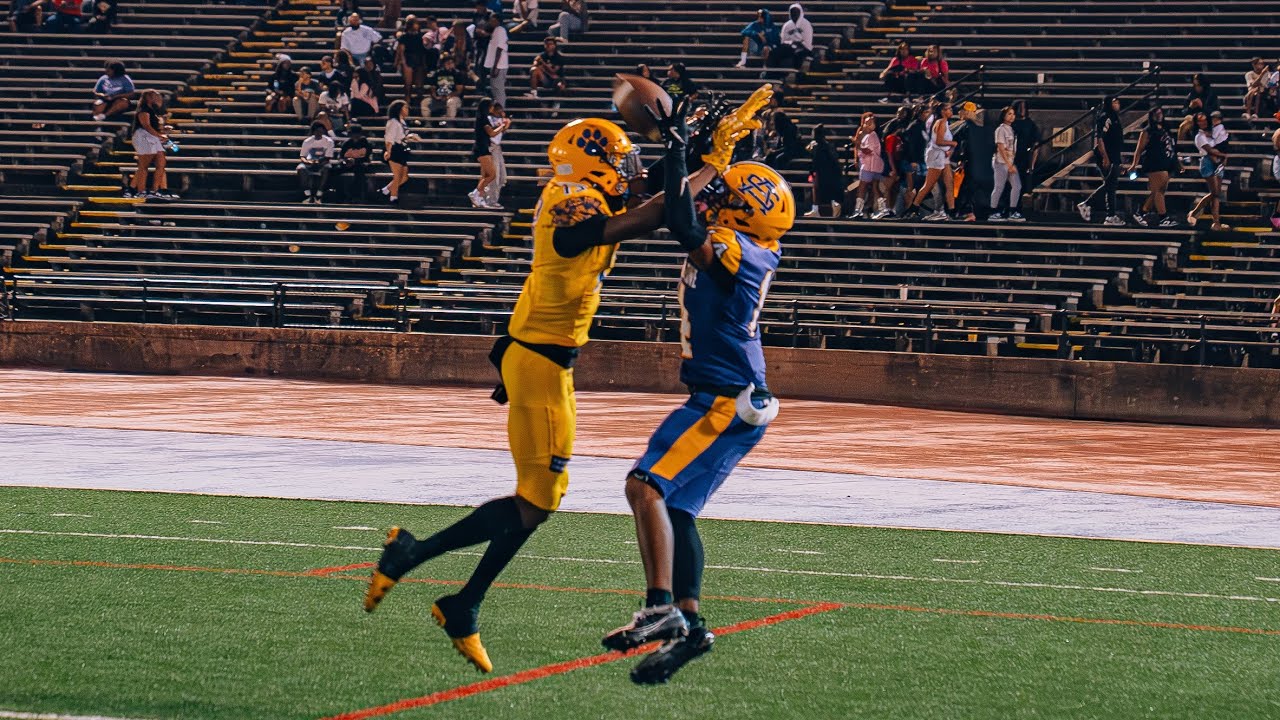 Edna Karr Vs St.Aug Sideline Exclusive 2024| Two Of Top Teams In The ...