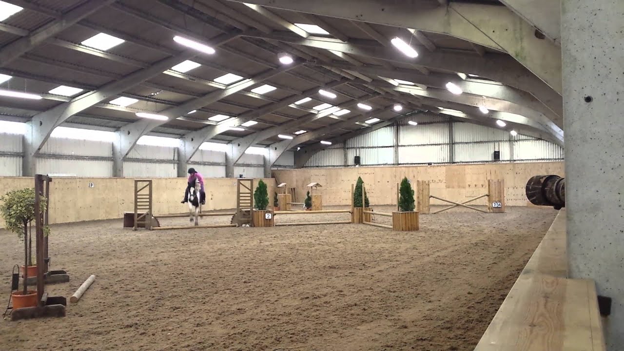 Skye at her first indoor cross country - YouTube