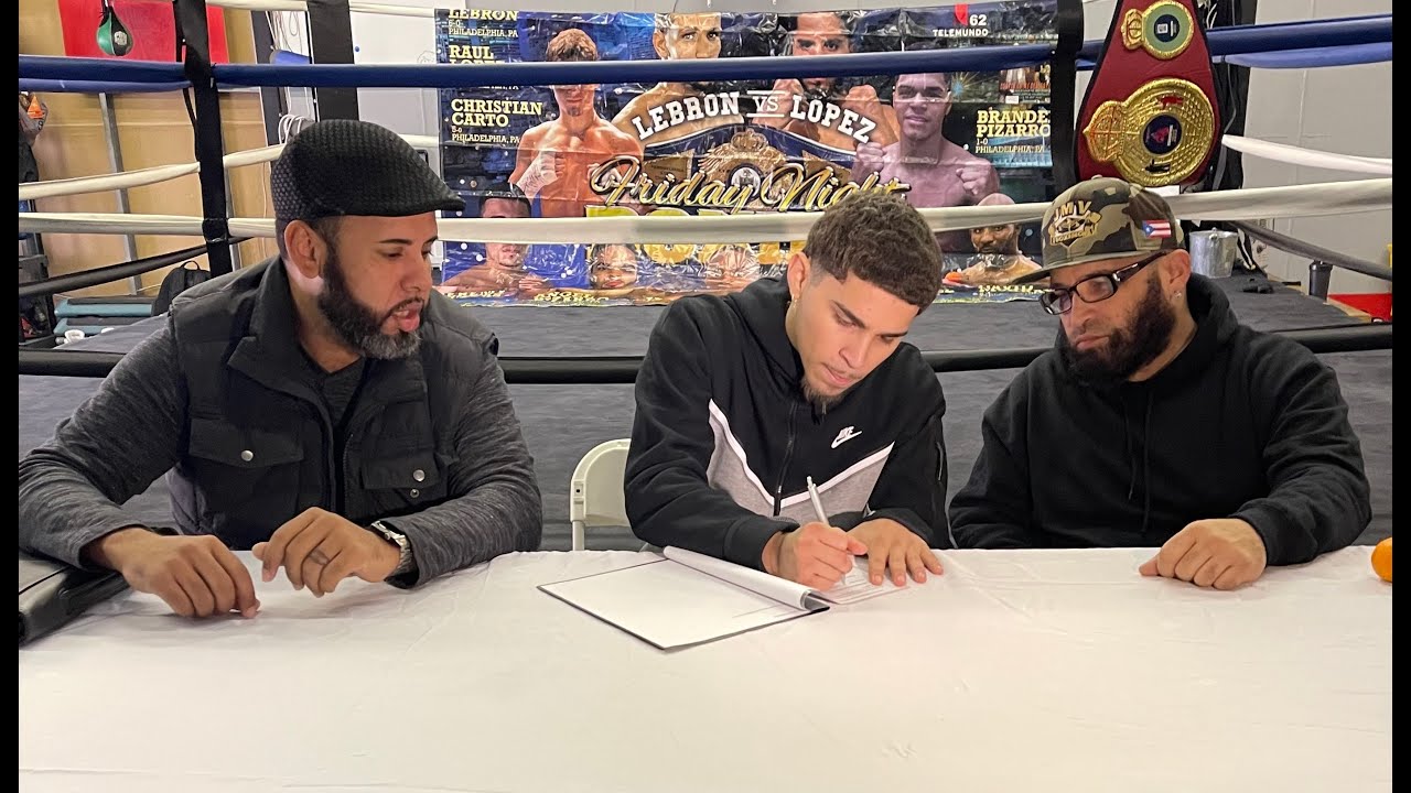 Boxer with more than 100 fights signs pro contract - YouTube