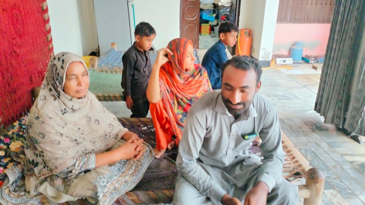 Mehwish aj kis baat ko lay kar parshan ho rahe ha.. - YouTube