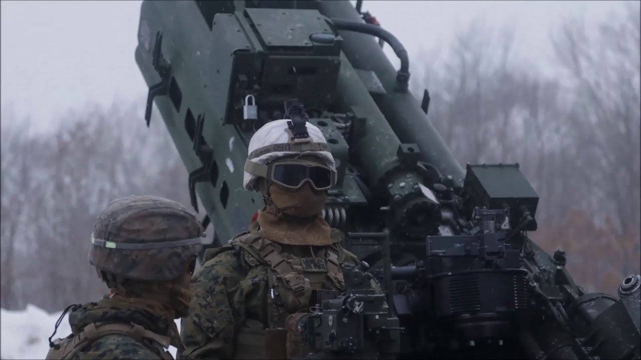 Marines Fire Howitzers at the Yausubetsu Maneuver Area, Japan - YouTube