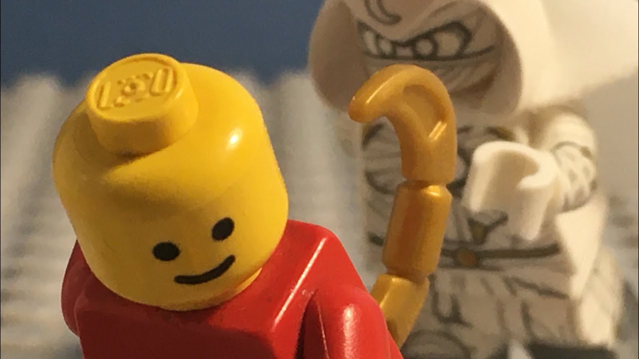 Lego man gets beat up by moon knight - YouTube