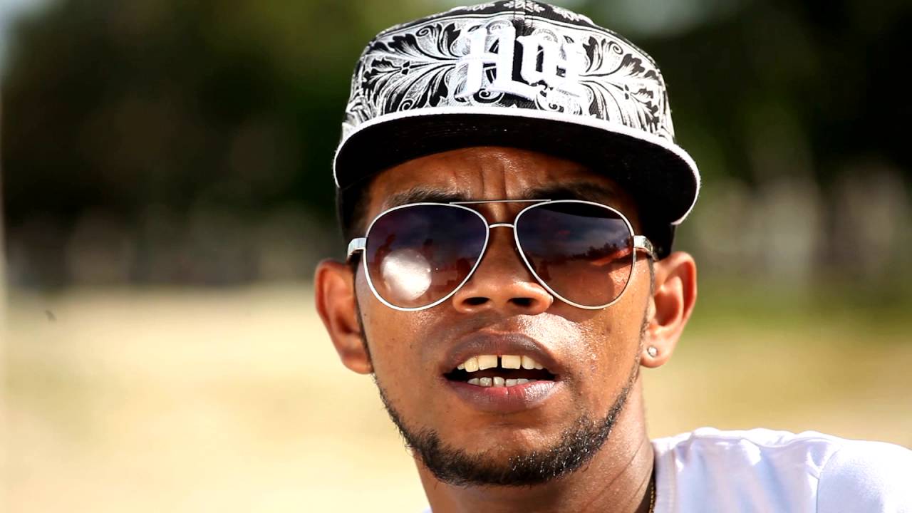 KHALEBA MIARAKA AMIN'AZY - YouTube