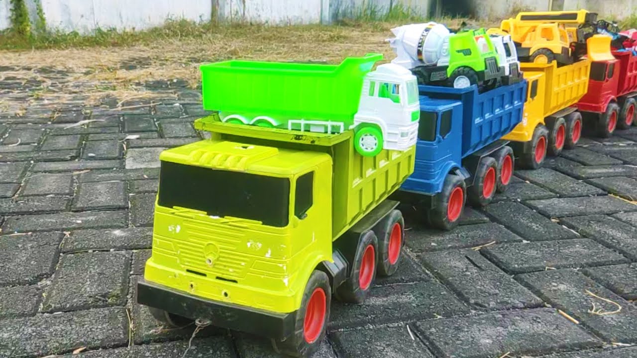 Mobil Truk Tronton Panjang Penuh Mobil Mobilan, Excavator, Bulldozer ...