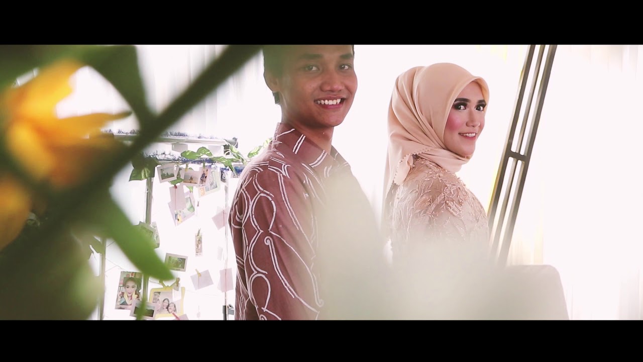 engagement Yuliana agustin & muhammad reza eka saputra - YouTube