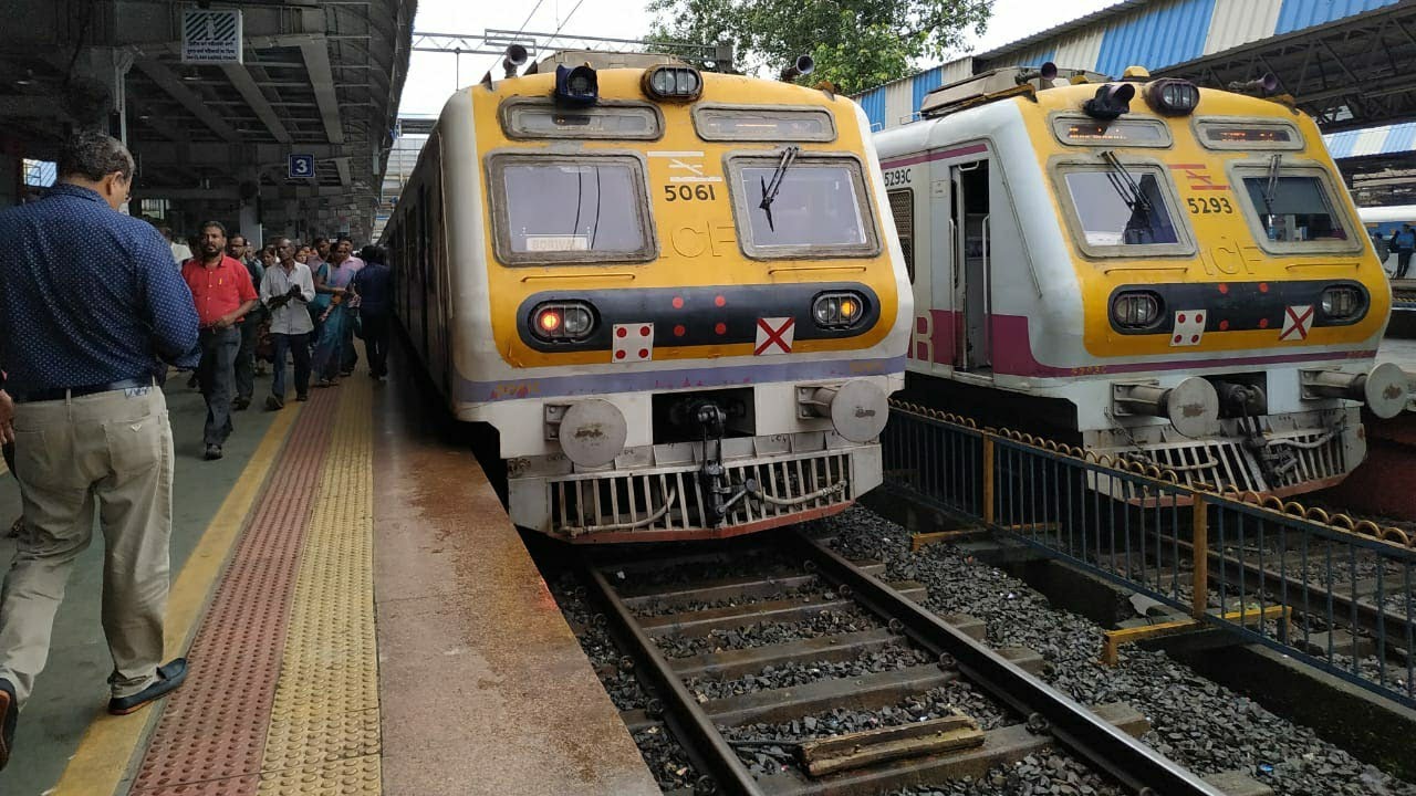 Mumbai Local Train Shelu Station Cinematic Videos Mumbai Max. - YouTube