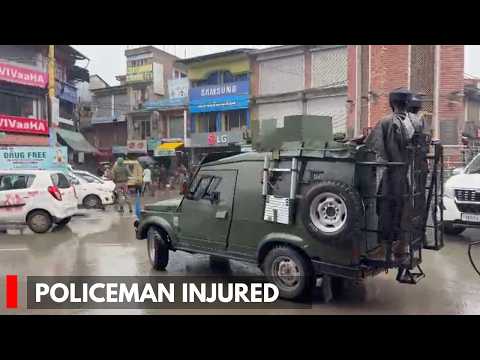 Anantnag: Suspected terrorists attack police party, policeman injured