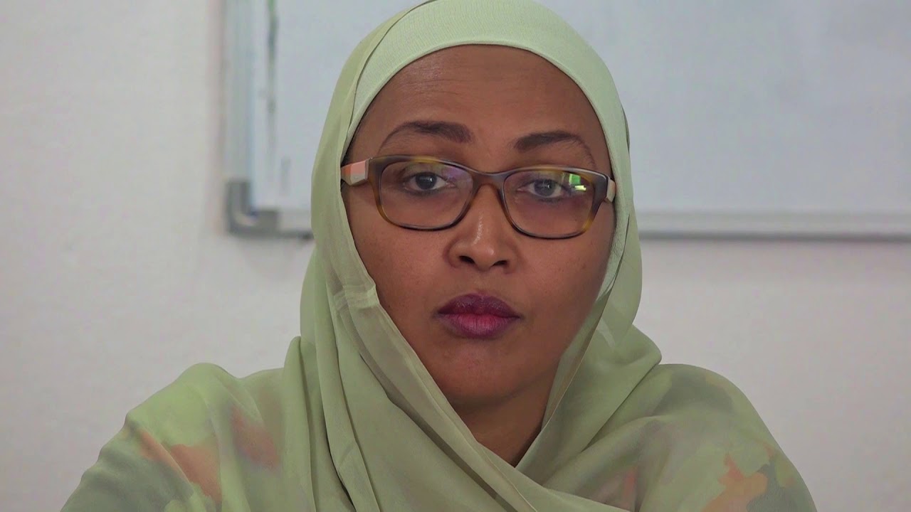 JT Lancement d'une cérémonie de Formation de L'infographie au Lycée de Gabode - YouTube