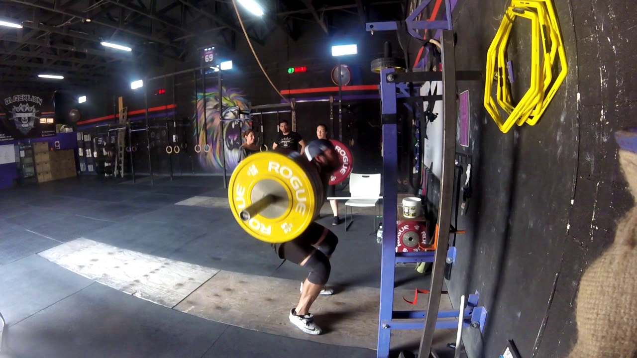 Back Squat re-rack fail - YouTube