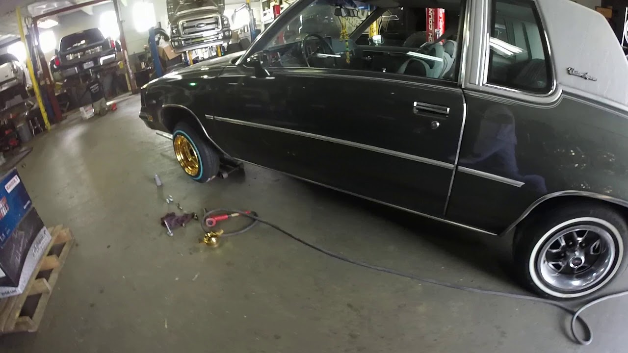 All Gold Zenith Wire Wheels vs. Stock - YouTube