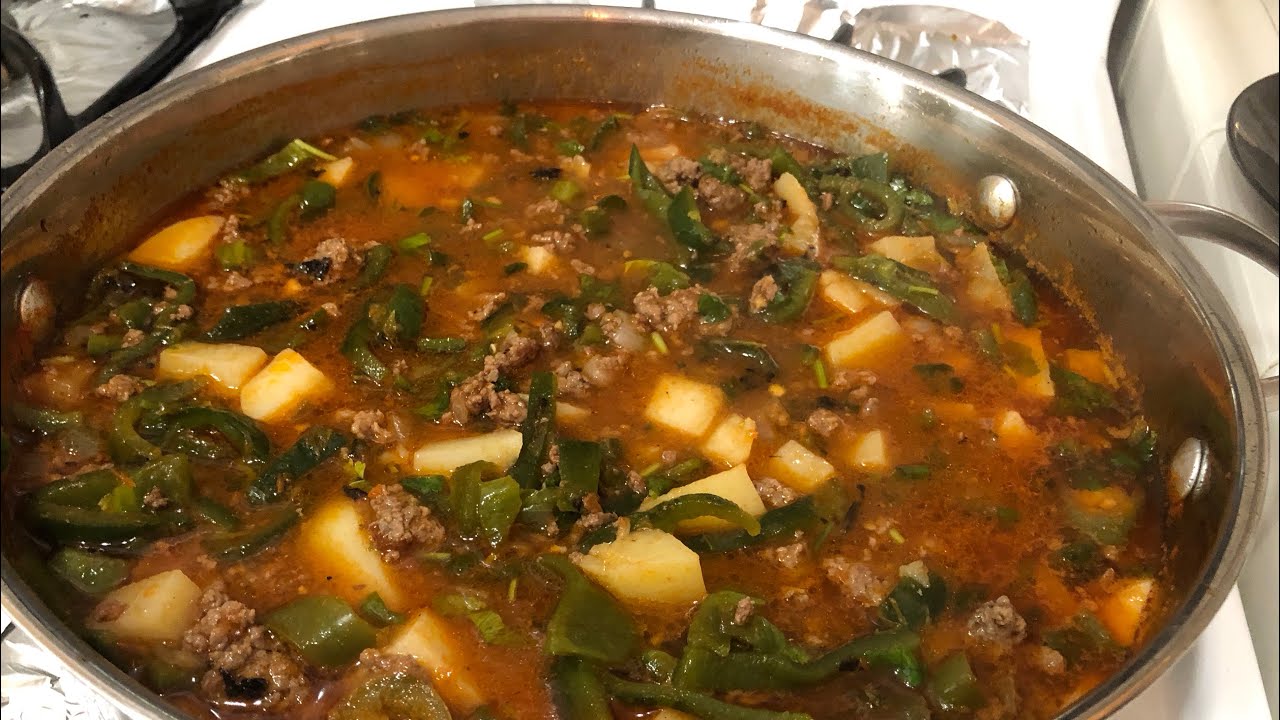 Rajas de Chile Poblano con Carne Molida - YouTube