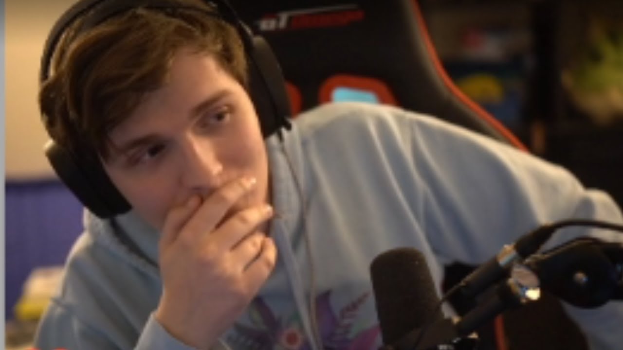 Atrioc's Friend Reacts to his Diagnosis - YouTube