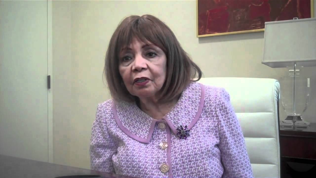 Marvalene Hughes - Dillard - YouTube