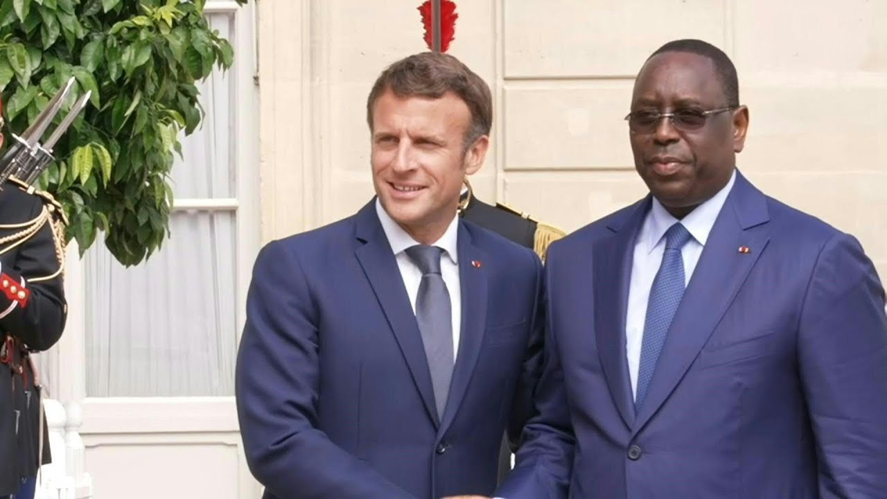 Macron Reçoit Son Homologue Sénégalais Macky Sall à Lelysée Afp