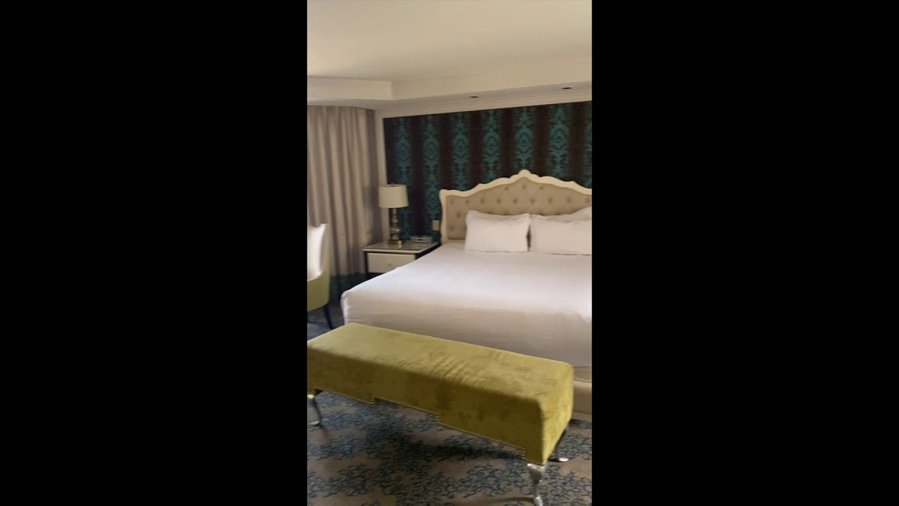 Bellagio Salone Suite - Fountain View - Las Vegas MGM Property - YouTube