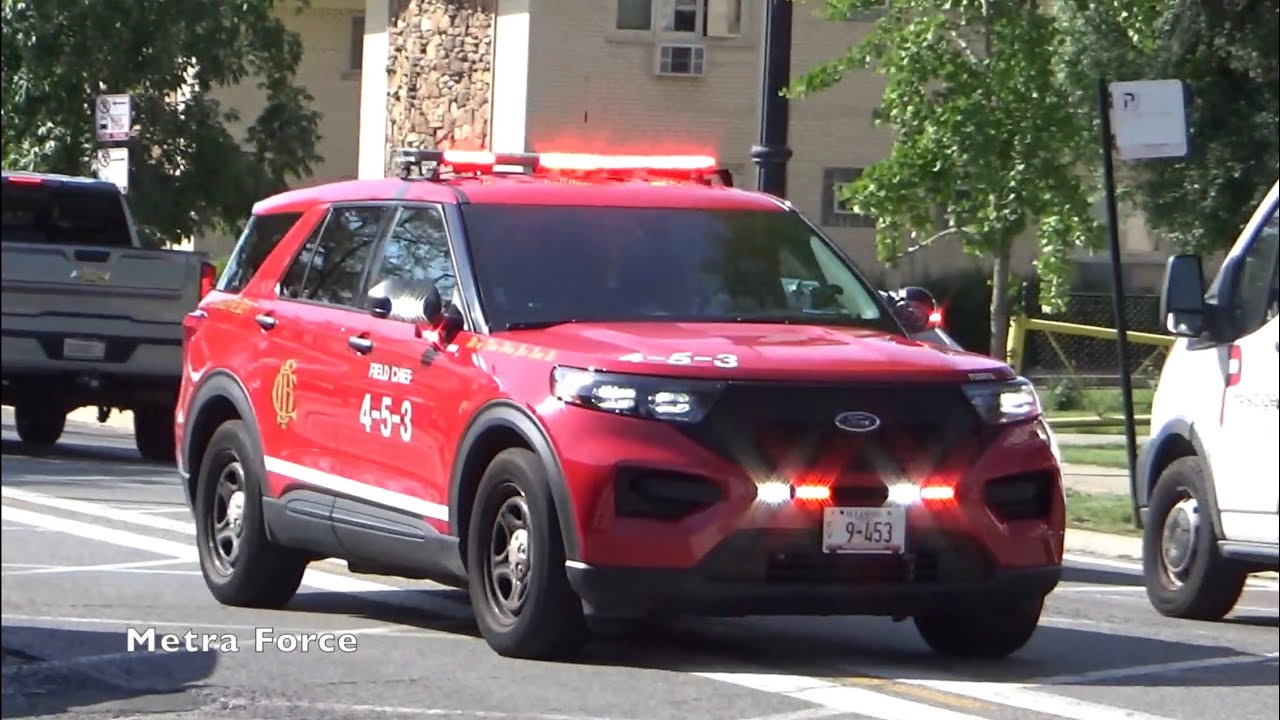 Chicago Fire Dept Field Chief 4-5-3 Responding - YouTube