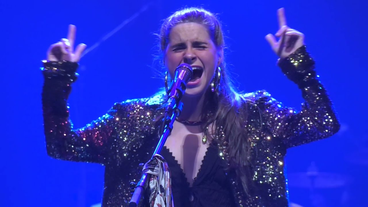 "Whole Lotta Love" performed by Macey Mac - YouTube