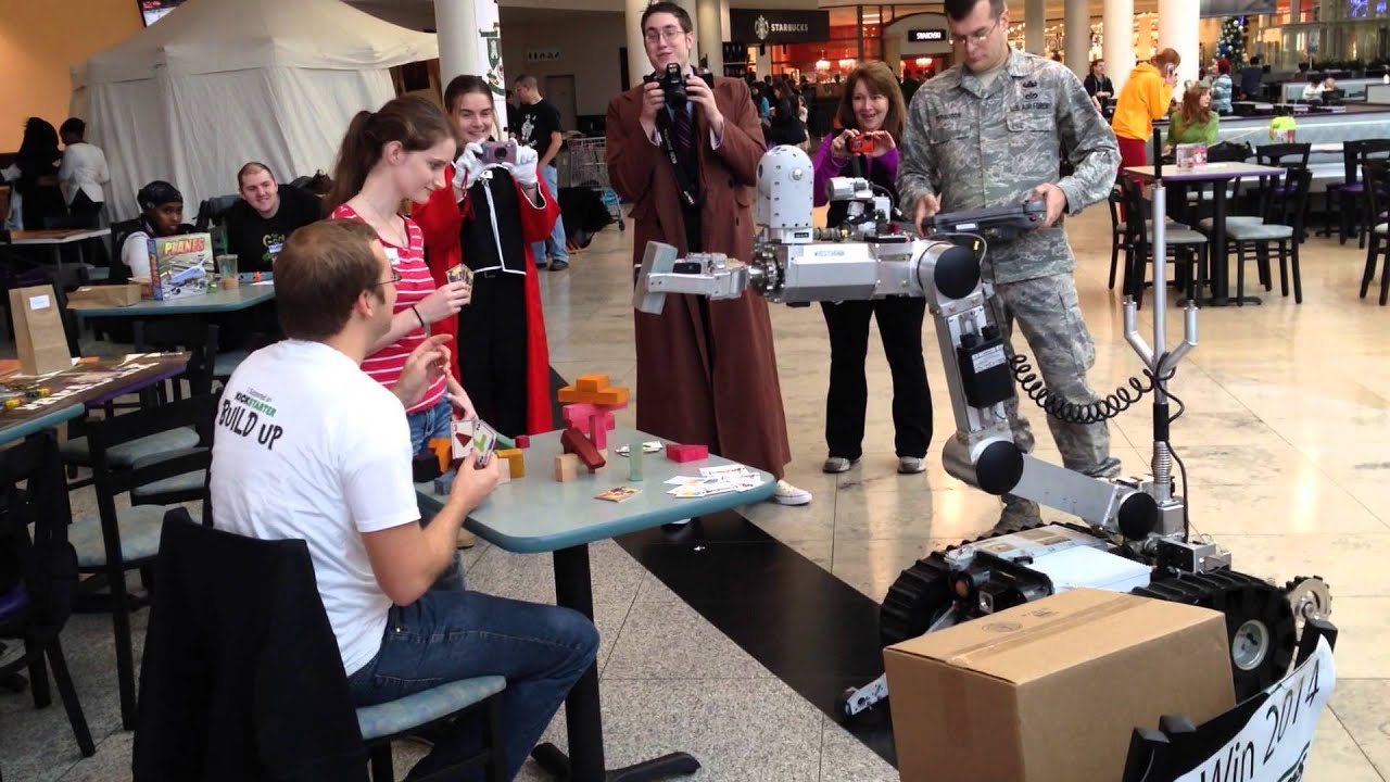 EOD Bot plays Build Up! - YouTube