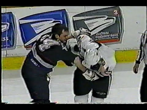 Reid Simpson vs Jason Strudwick Round 2 - YouTube