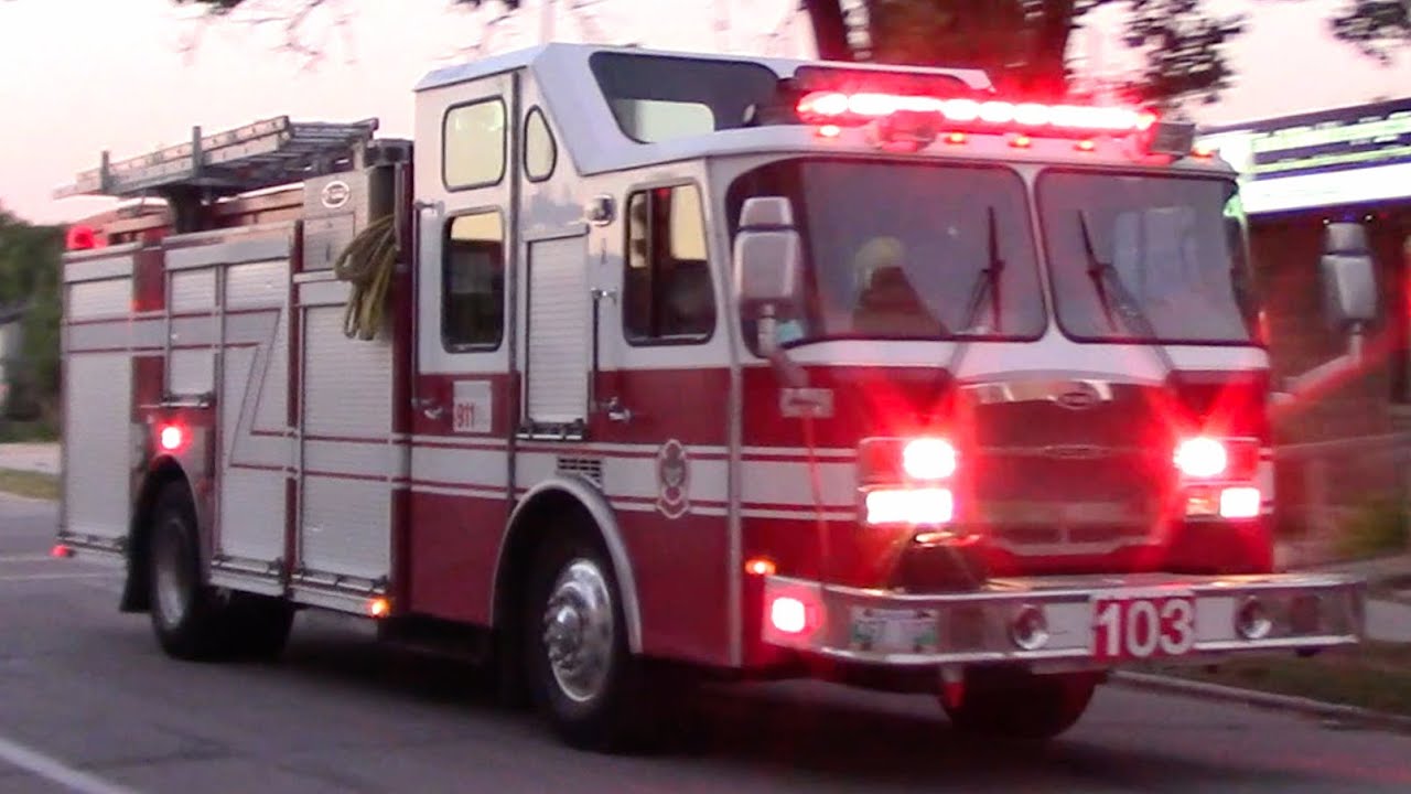 Winnipeg Fire Engine 103 (Spare) Responding - YouTube