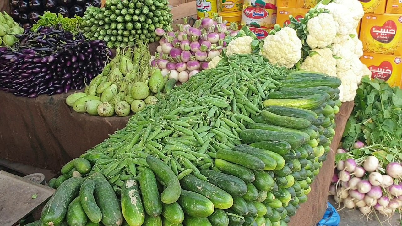 Sabzi mandi fruit and vegetable market jhelum pakistan - YouTube