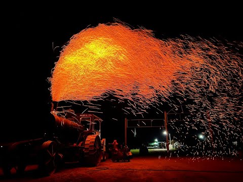 Avery Steam Engine - Spark Show - YouTube