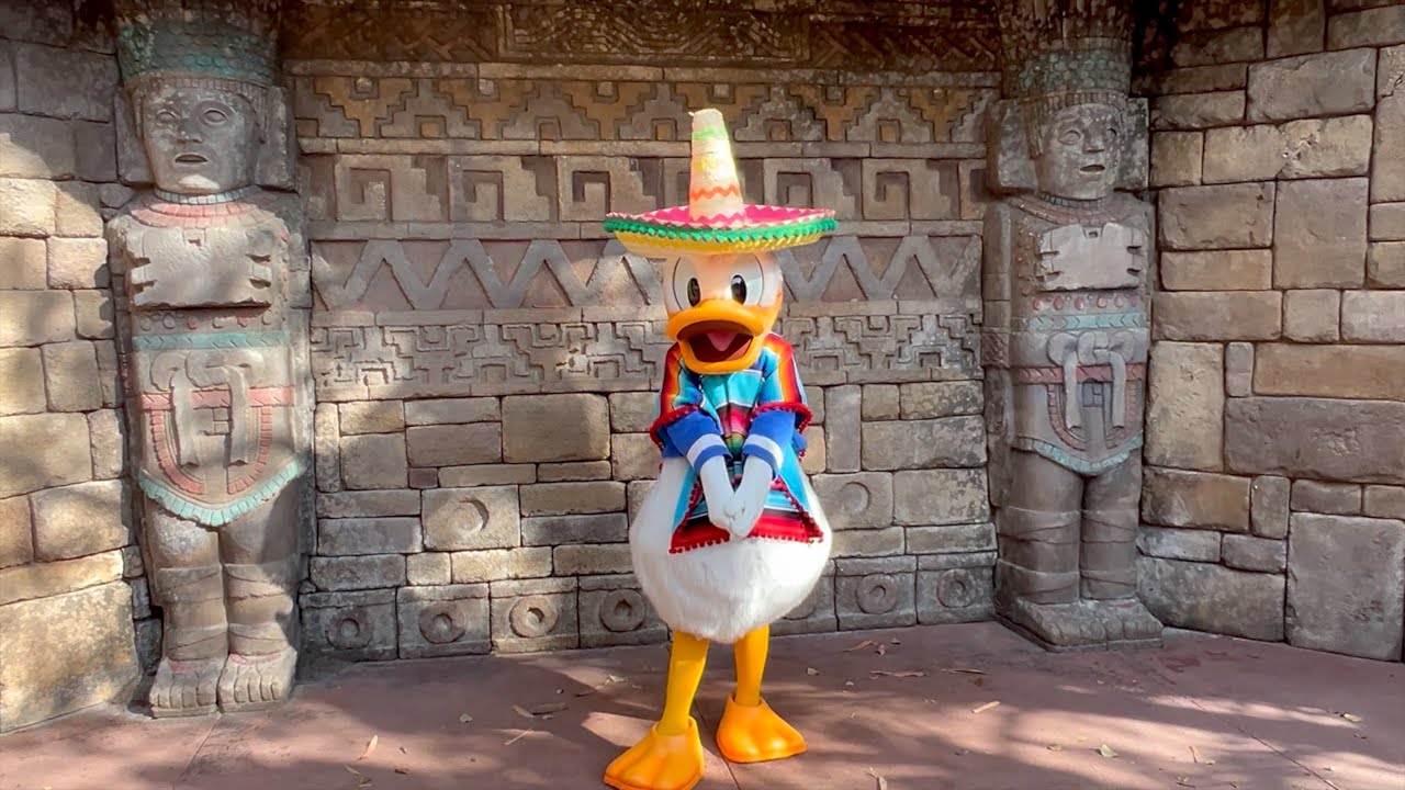Meeting Goofy Daisy Donald Duck Pluto Meet & Greets EPCOT Disney World ...