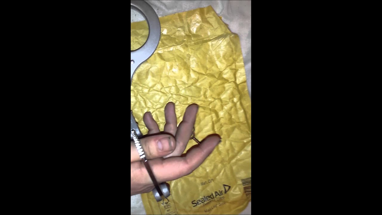 Chubb 1k70 handcuffs overview part 1/2 - YouTube