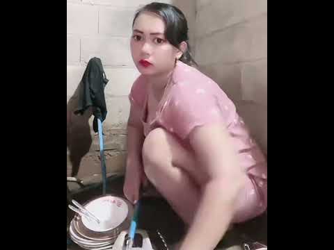 MAMI STW LAGI NYUCI MANTAP BANGET