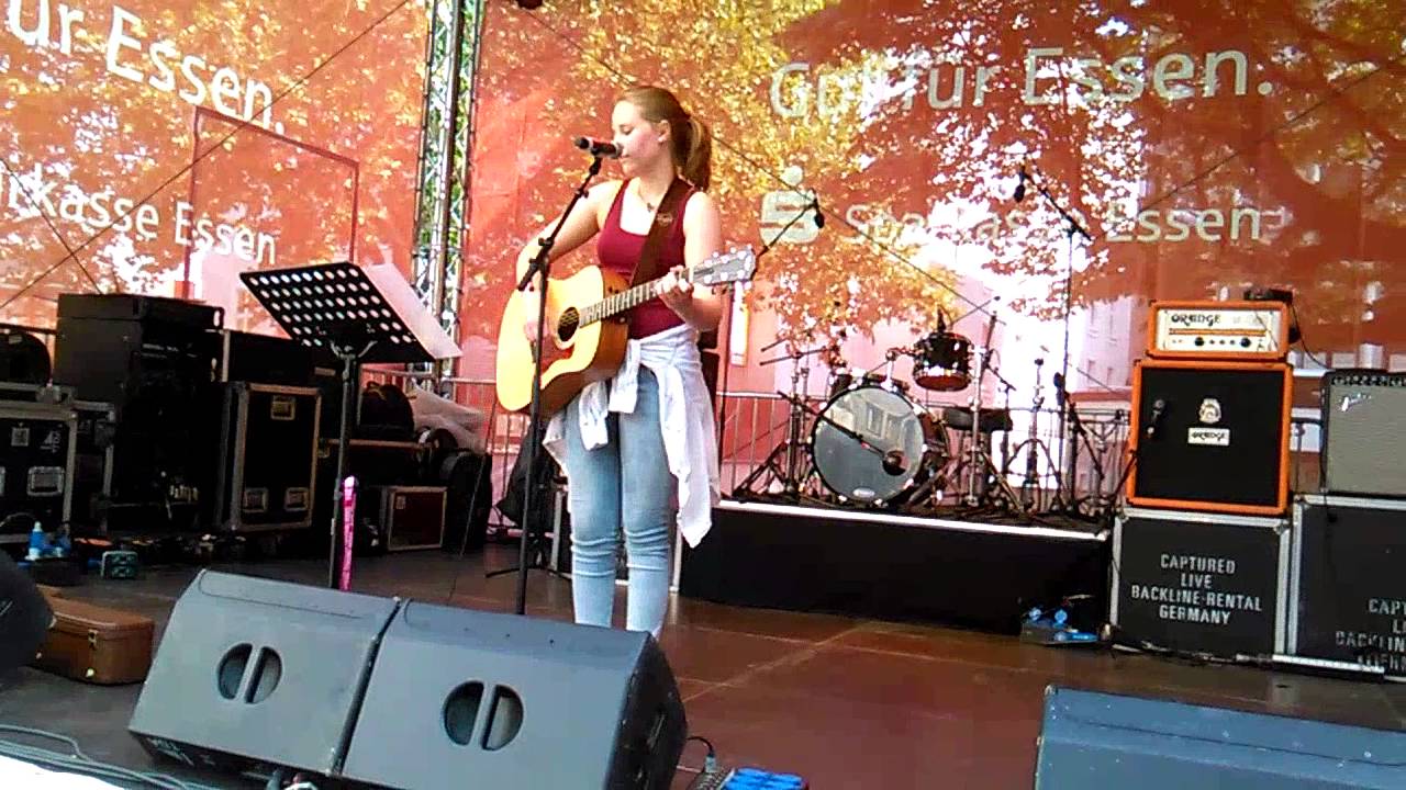 ,,Sarah Lahn " - YouTube