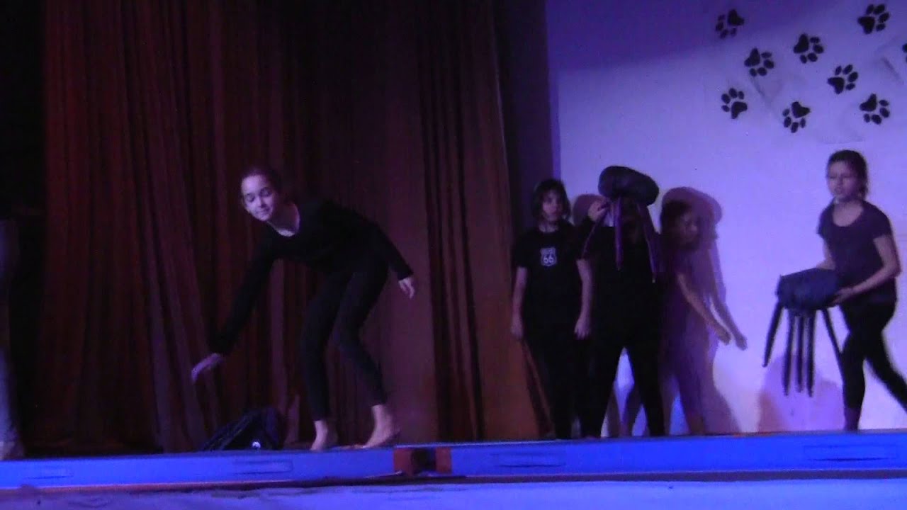 Yugee's Performance - YouTube