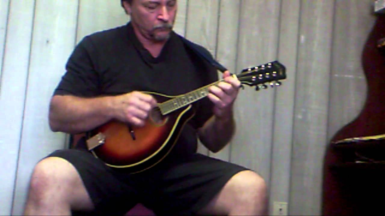 PLAYING RED WING ON MANDOLIN - YouTube