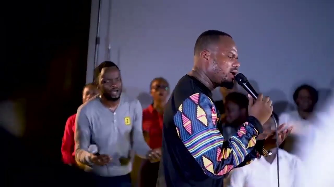 Michael Manya Fongolela nga lola - YouTube