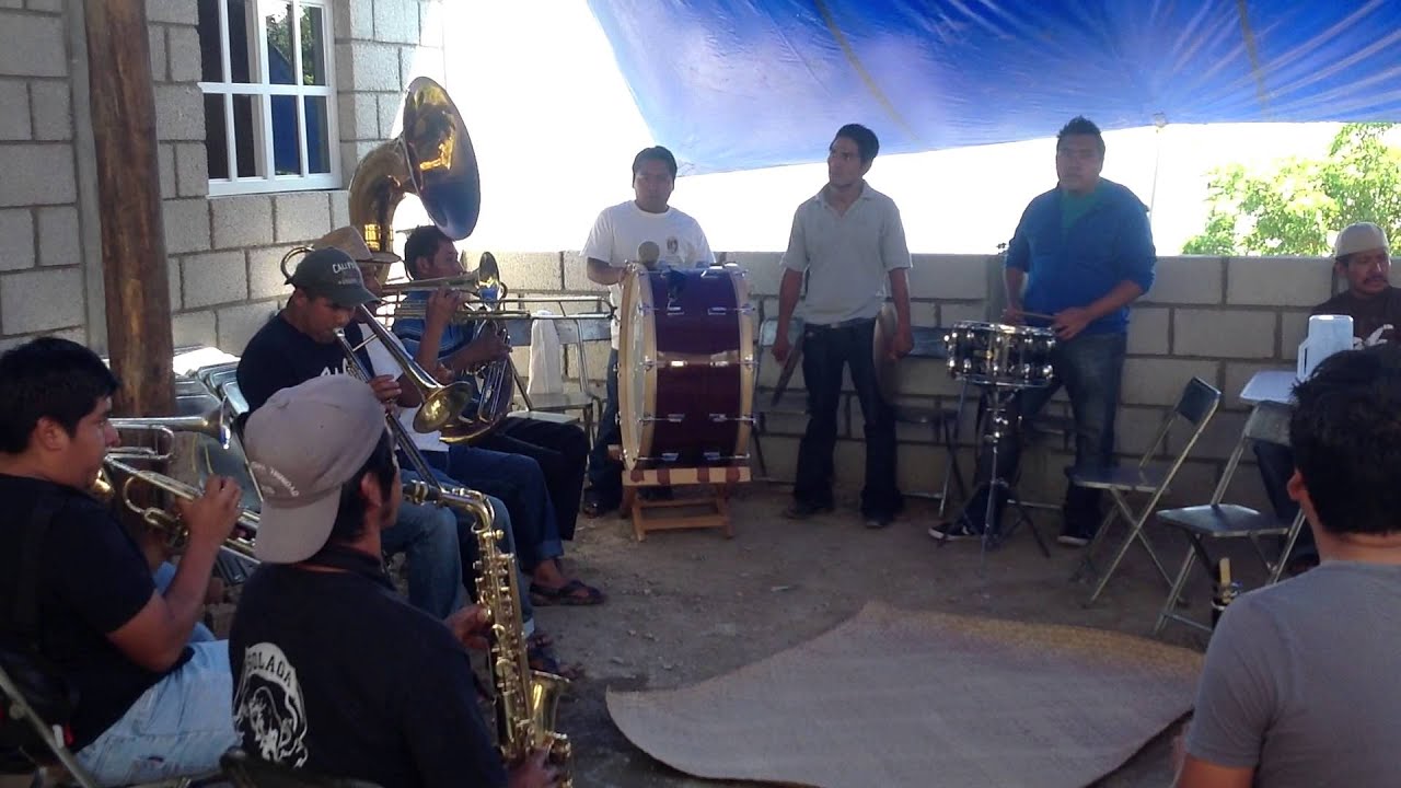 Zoogocho, Oaxaca.-Sones mixes con La Banda Nube - YouTube