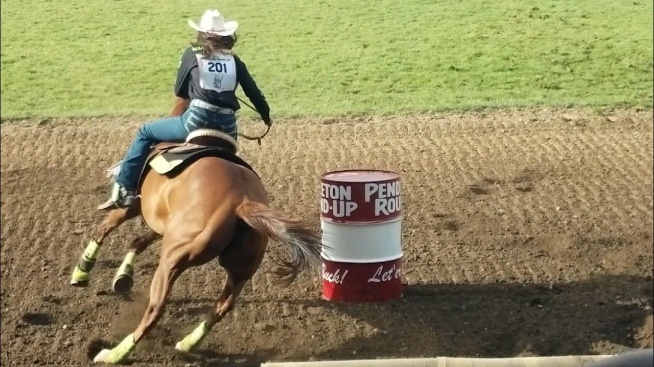 Pendleton Round Up Vlog - Barrel Race 2019 - YouTube
