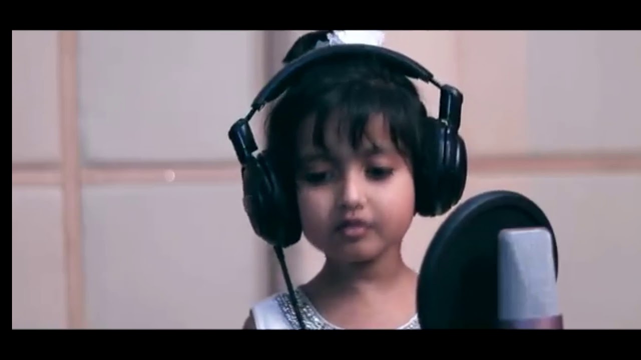 best cute small singer - YouTube