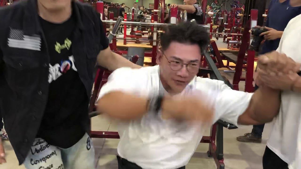 10/01/2018 CHEST workout with Lu Chen Hui - YouTube