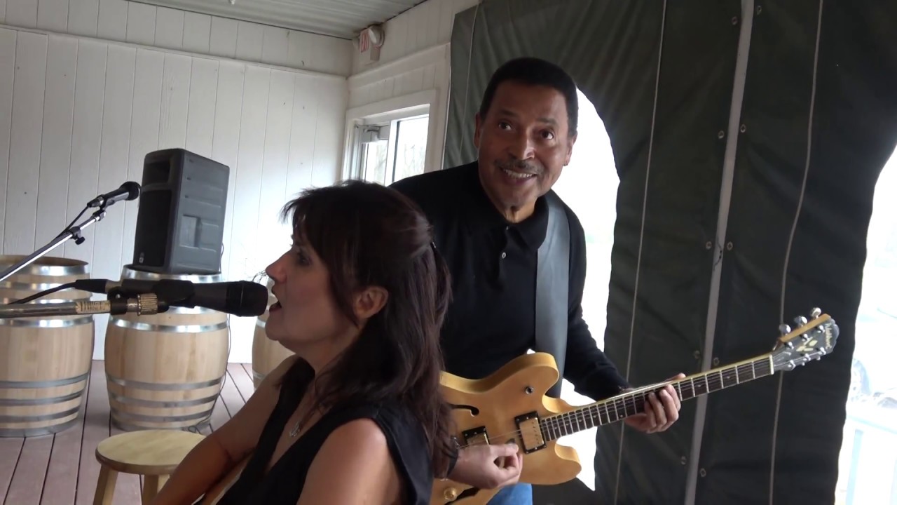 "Falling For You" covered by Dawn Turlington and Vince Martin - YouTube