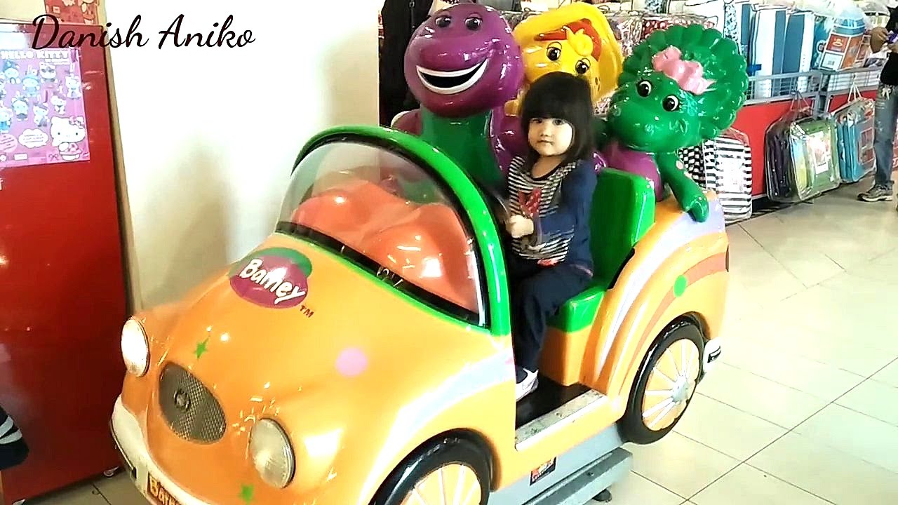 The Wheels On The Bus | Kids songs | Nursery Rhymes | Token Rides - YouTube