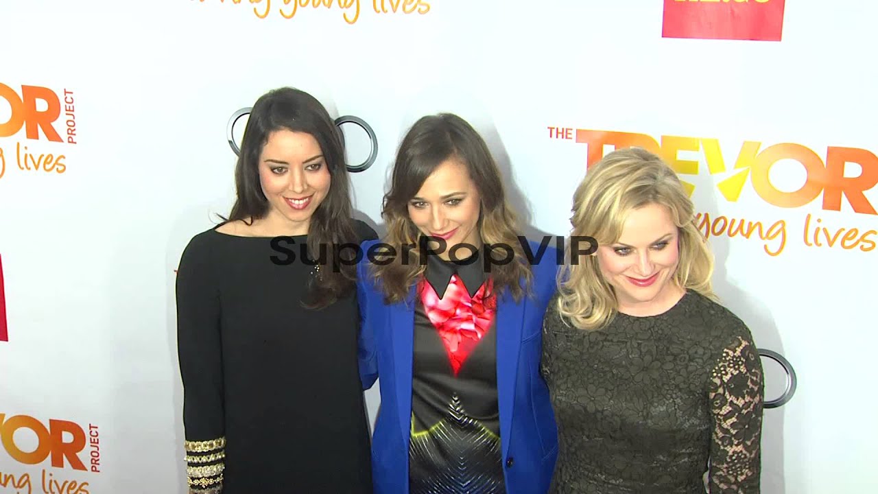 Aubrey Plaza, Rashida Jones, Amy Poehler at The Trevor Pr... - YouTube
