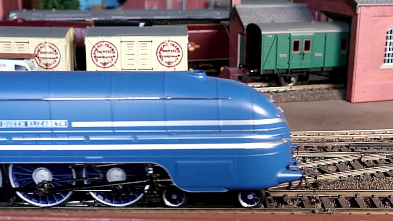 Streamlined Coronation Class Locomotives In Action (2021) imagine the ...