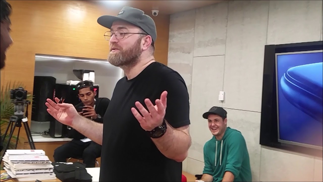 UNBOX THERAPY (LEWIS) IN INDIA | ONEPLUS 5T STAR WARS EDITION POP UP ...