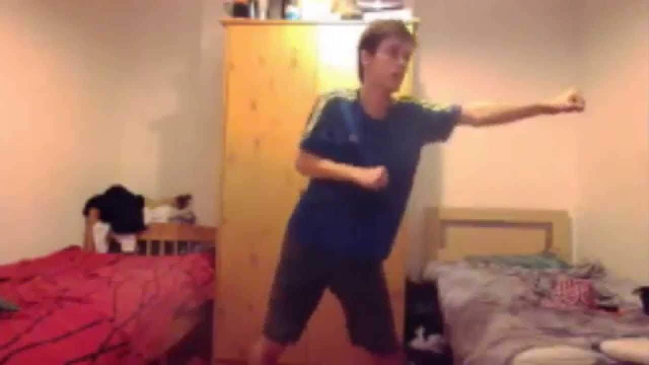 Phil Williamson - Kung Fu Fighting | #BroFist #SisFist #DoubleBoom ...