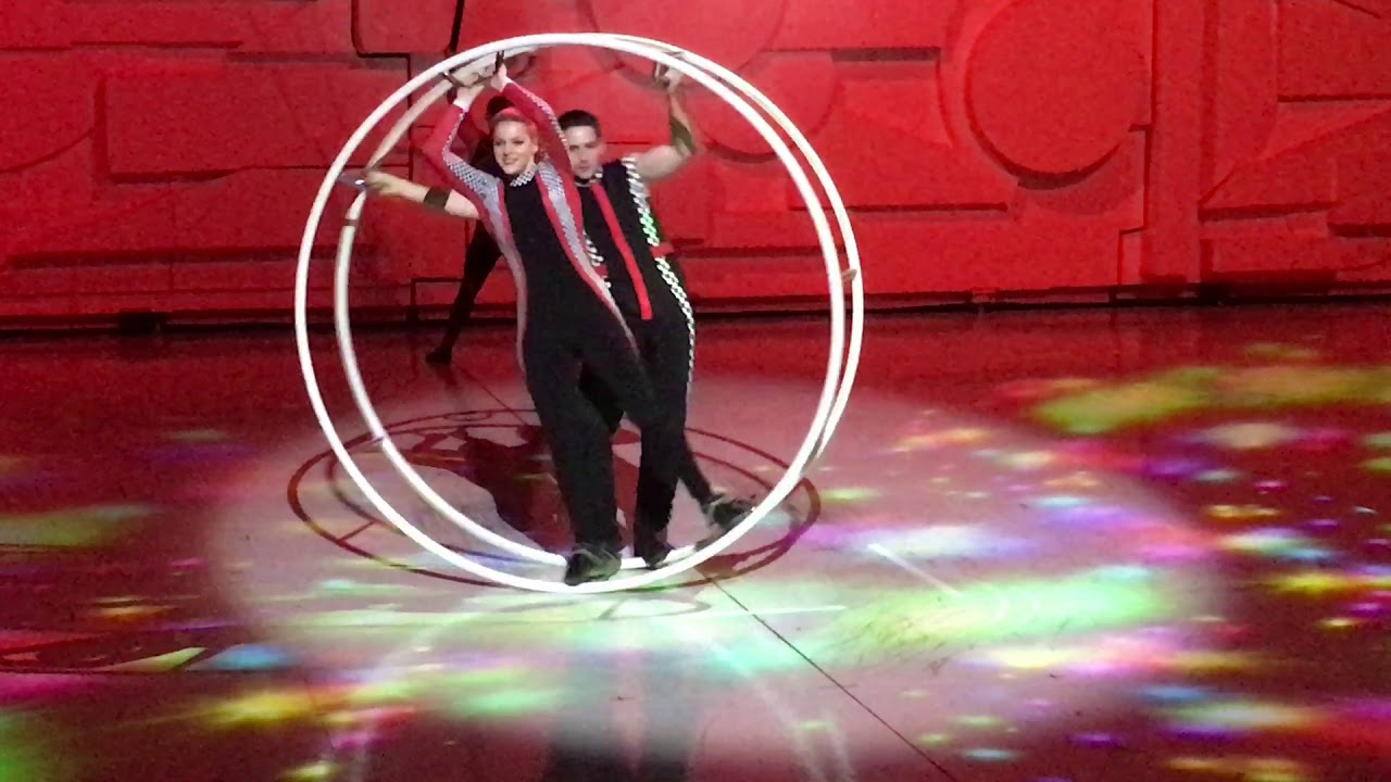 Ferrari world wheel dance - YouTube