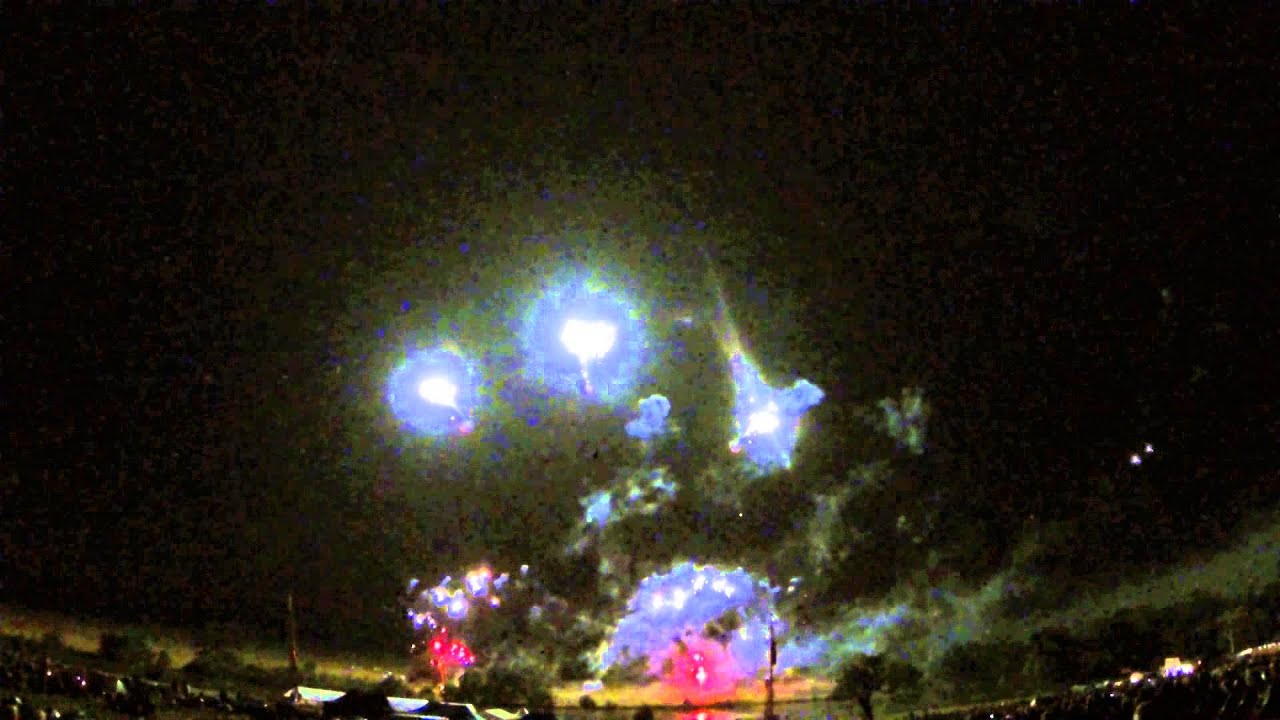 Komodo Fireworks Team 2 Belvoir Castle Firework Champions 2014 - YouTube