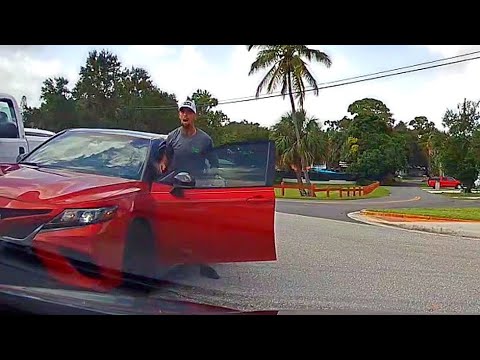 SCARY Wrong-Way Drivers and Red Light Runner. EPIC FOOTAGE. - YouTube