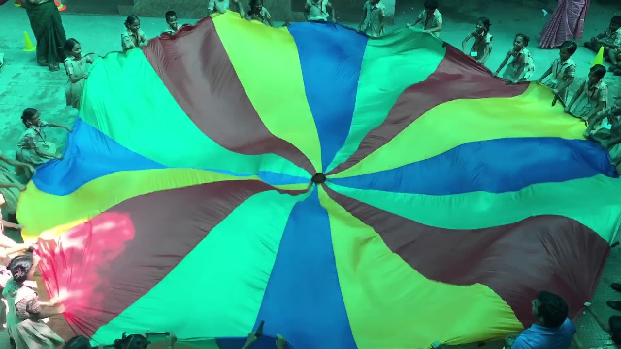 Fitgrow fun parachute activity 🎉 - YouTube