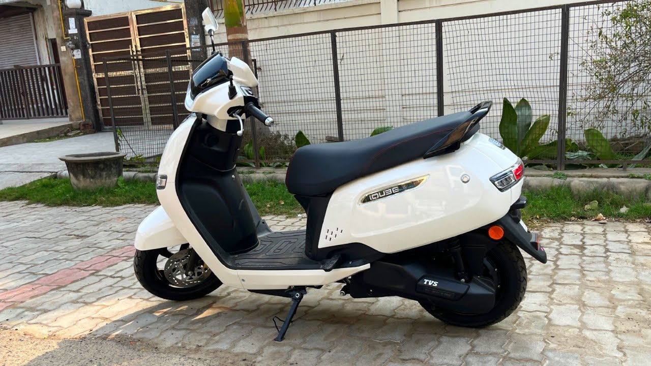 TVS Iqube Base Model Ride Impressions 🔥 | Chassis Number 9 - YouTube