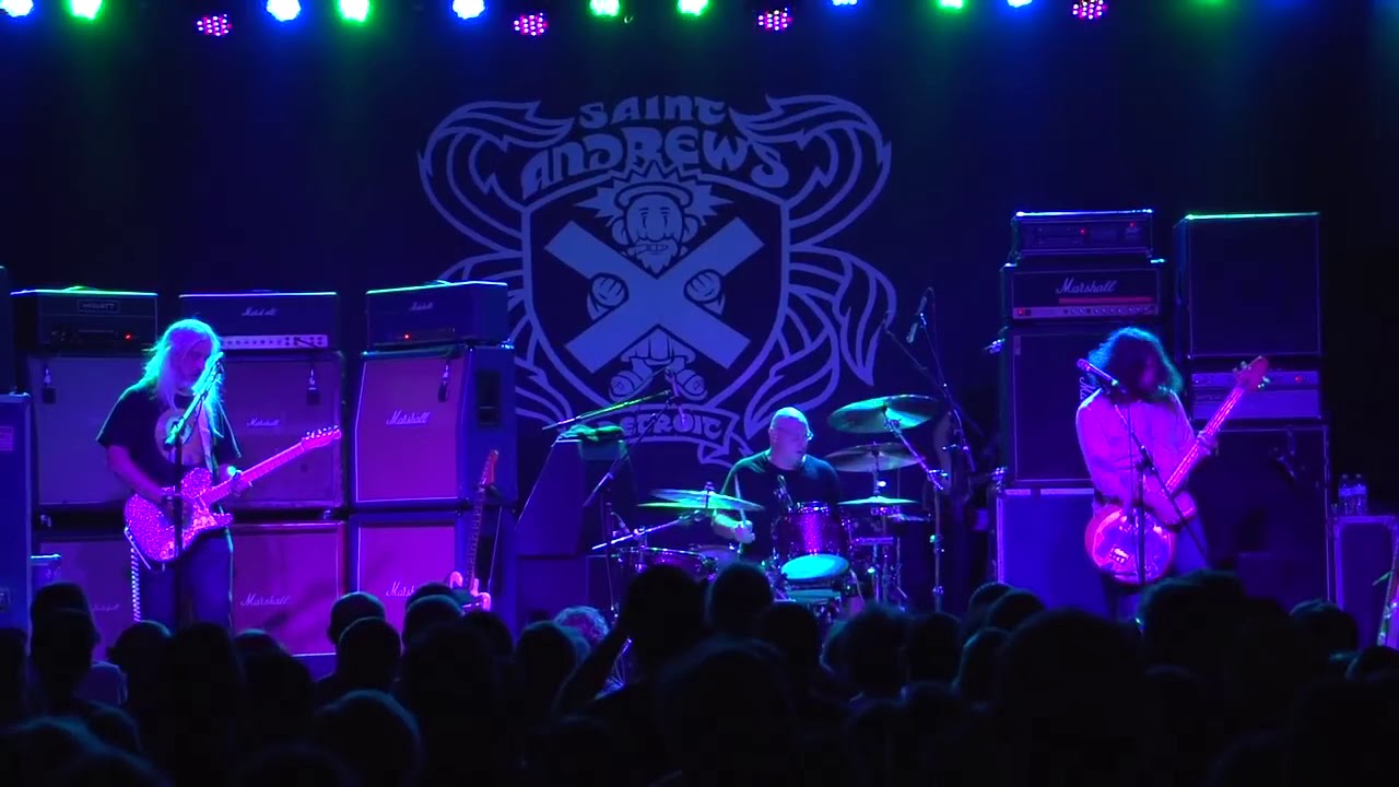 🦕 DINOSAUR jr- Live detroit 2018 #AlternativeRock #Noise #Grunge - YouTube
