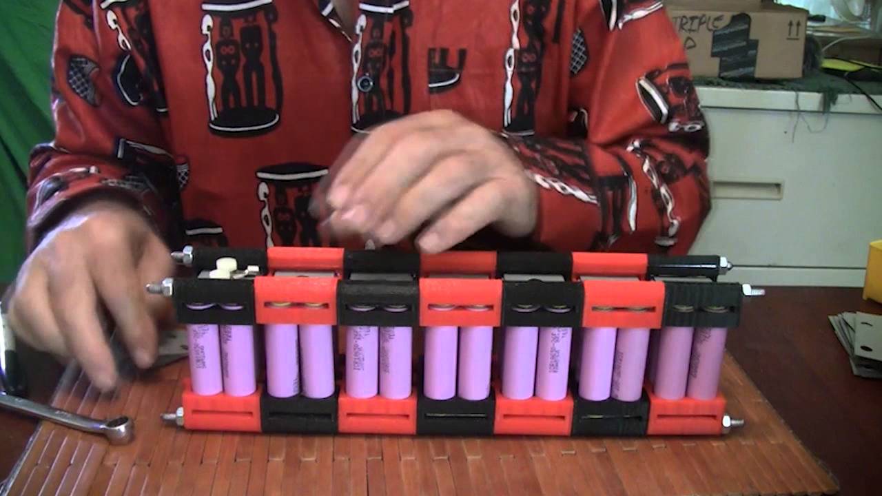 Here we go! Assembling a 6P 7S BatteryBlocs's Battery - YouTube